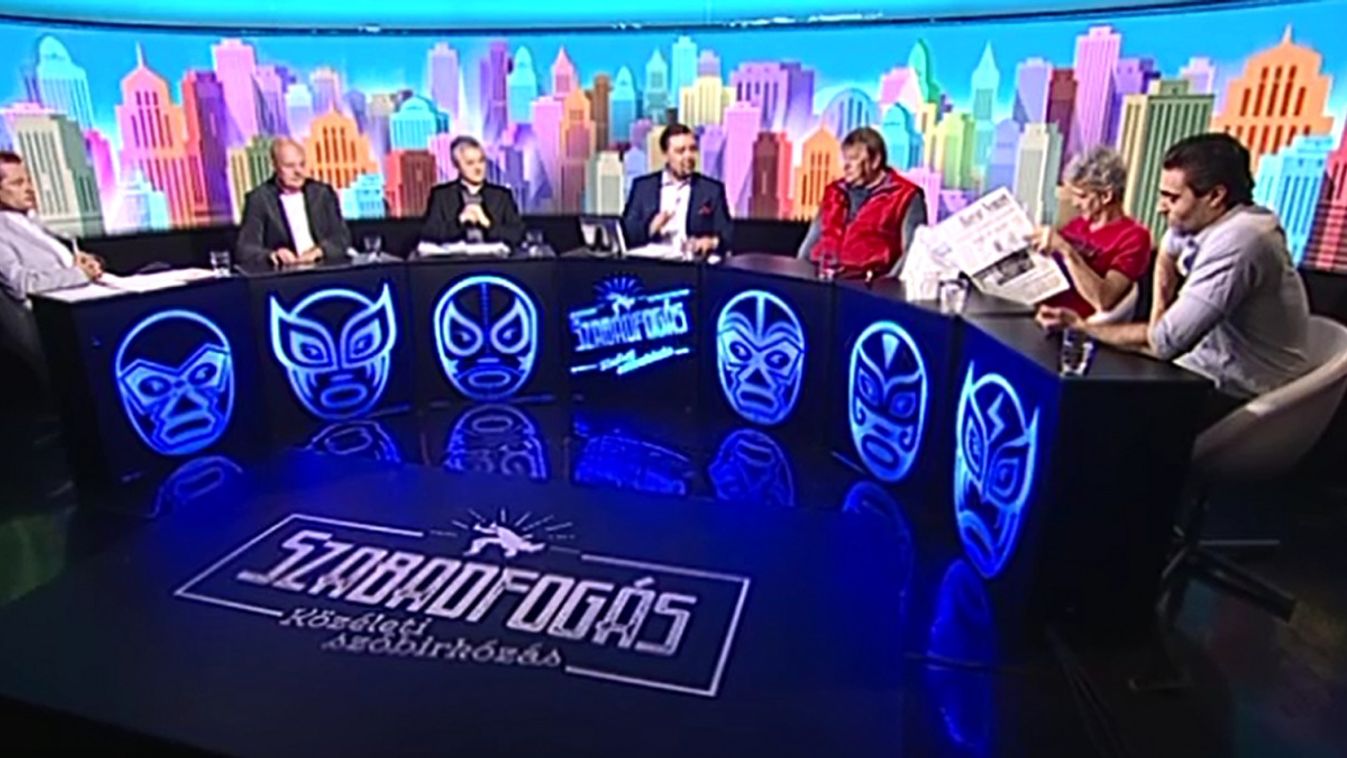 Karácsony törékeny lelke, bolond udvari bolondozók és arcátlan bírói ...